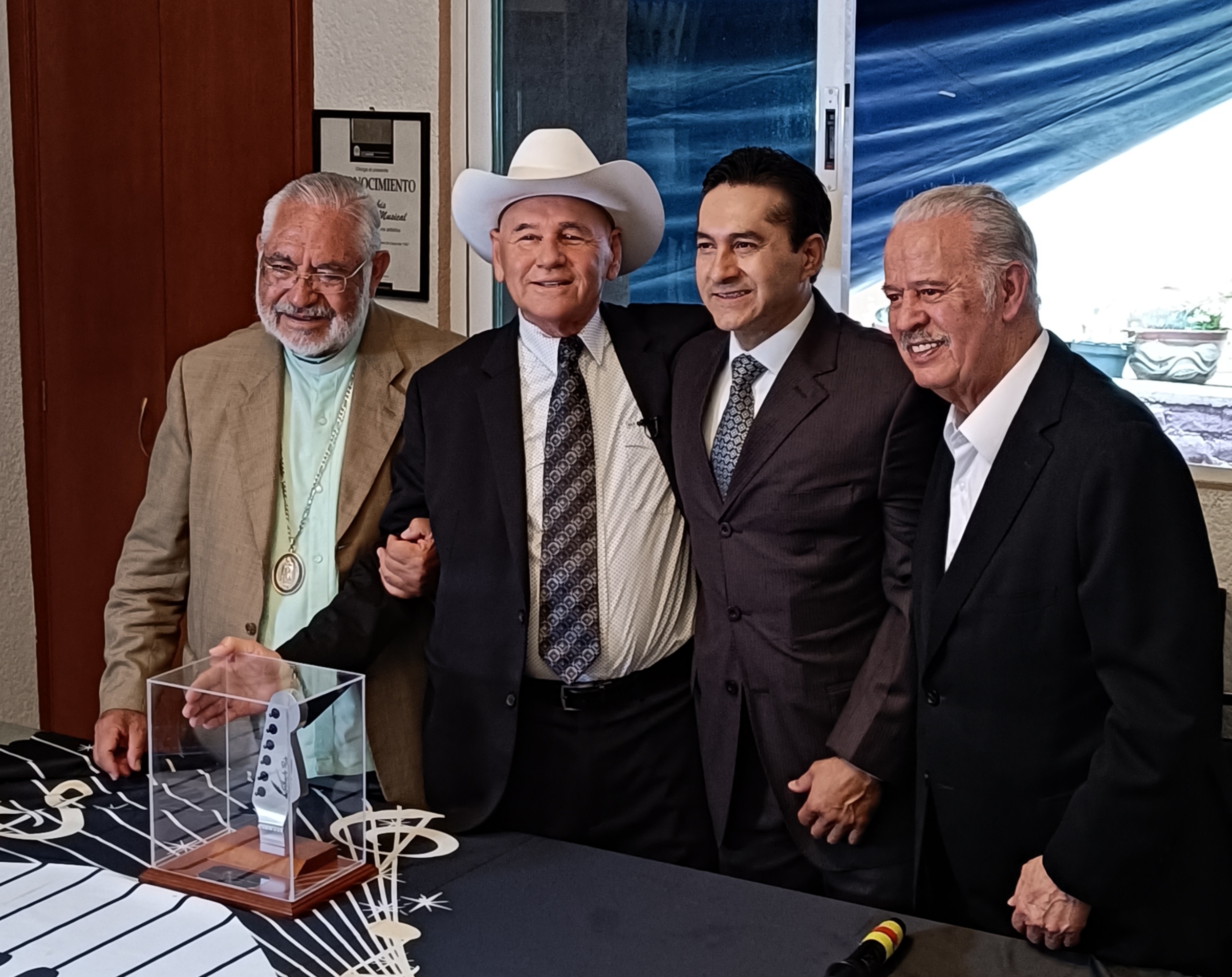 “Un Museo Celestial” Himno Compuesto Por Gilberto Ruiz e Interpretado ...