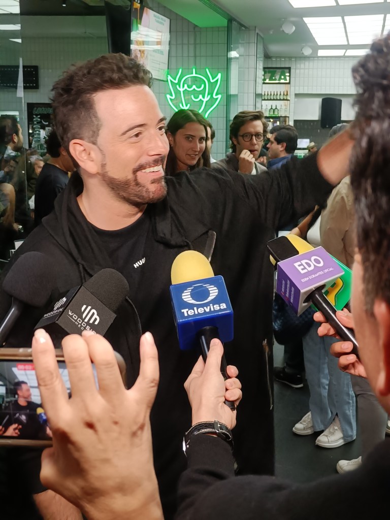 Mane de la Parra Inaugura Los Tacos Atarantados Sucursal Virreyes en la ...